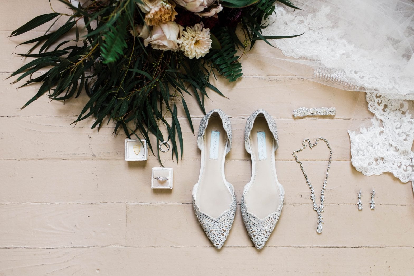 Elopement Shoes: How to Choose The Best Shoes For Your Elopement