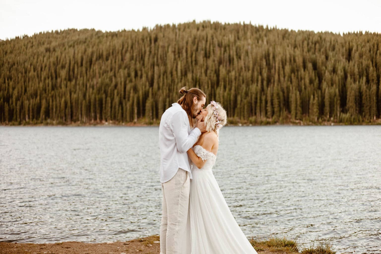 Elopement Checklist | The Ultimate Adventure Elopement Guide