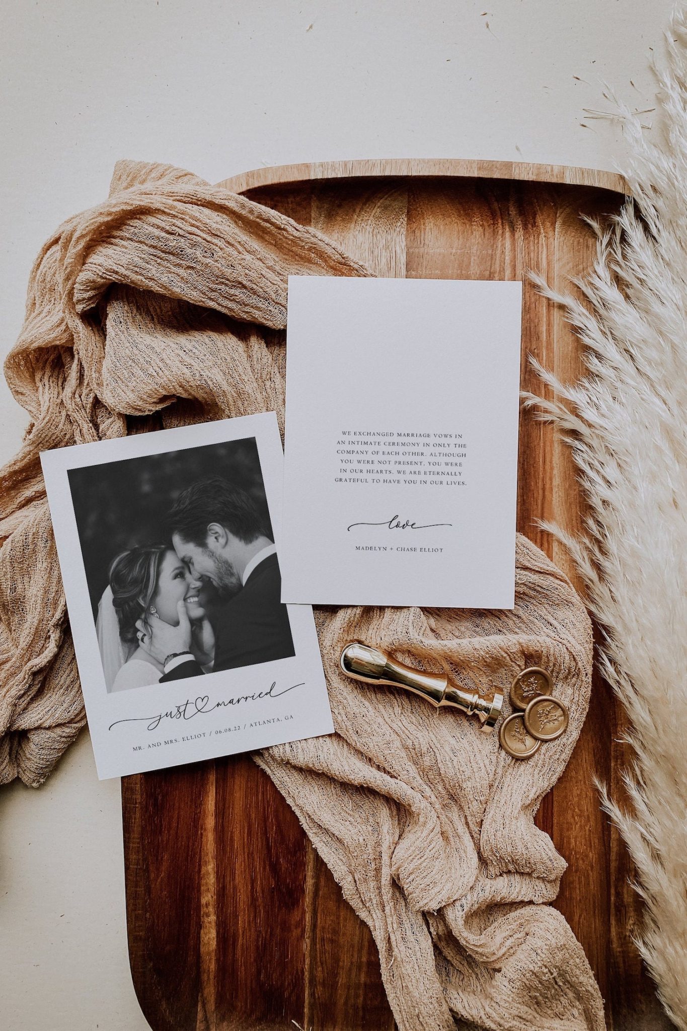 Guide to Elopement Announcements + Our Favorite Announcement Cards
