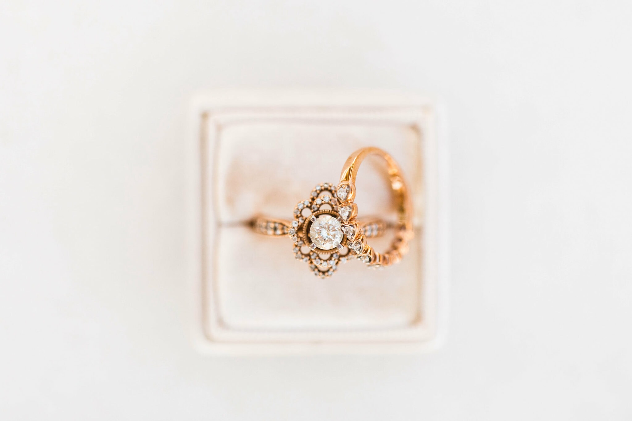 17 Most Unique Wedding Ring Box Designs for Your Engagement